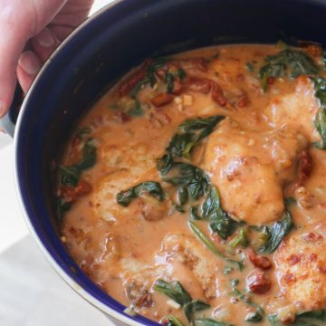 Tuscan chicken with sundried tomatoes and spinach - Nutmeg and Vinegar